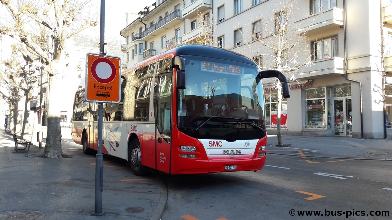 Sierre, gare -- ligne 421 -- SMC 32 | Bus Pictures